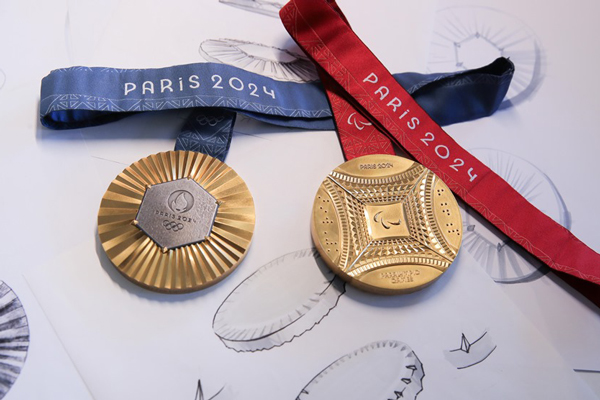 París 2024 Medallas Llevarán Un Pedazo De La Torre Eiffel Original De